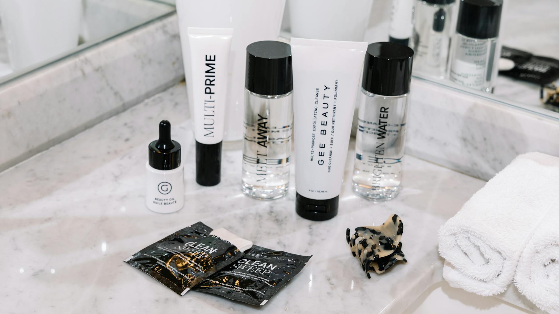 7 Essential Fall Skincare Swaps To Make | Gee Beauty