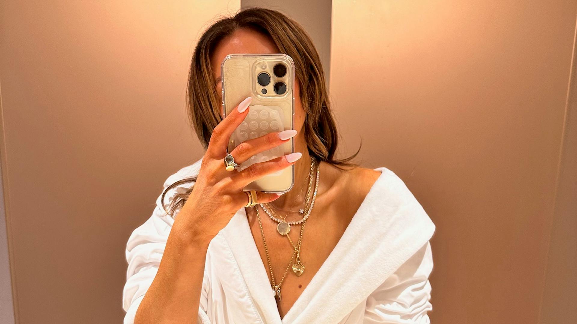 5 Easy Ways To Stack Your Sunday | Gee Beauty
